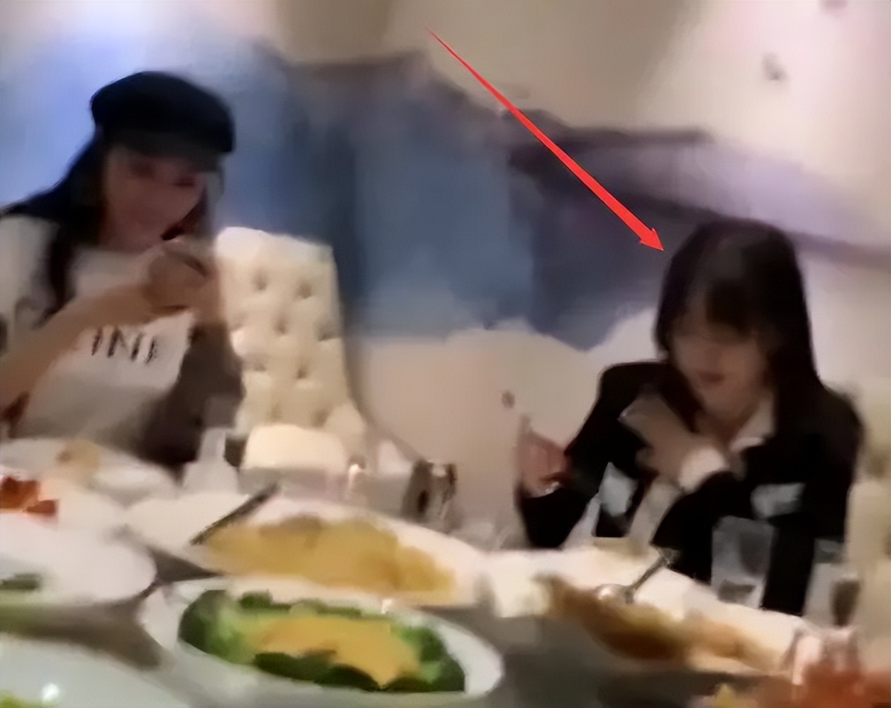 Huang Xiaoming and Ye Ke's suspected new relationship was exposed, and Ye Ke himself responded ...