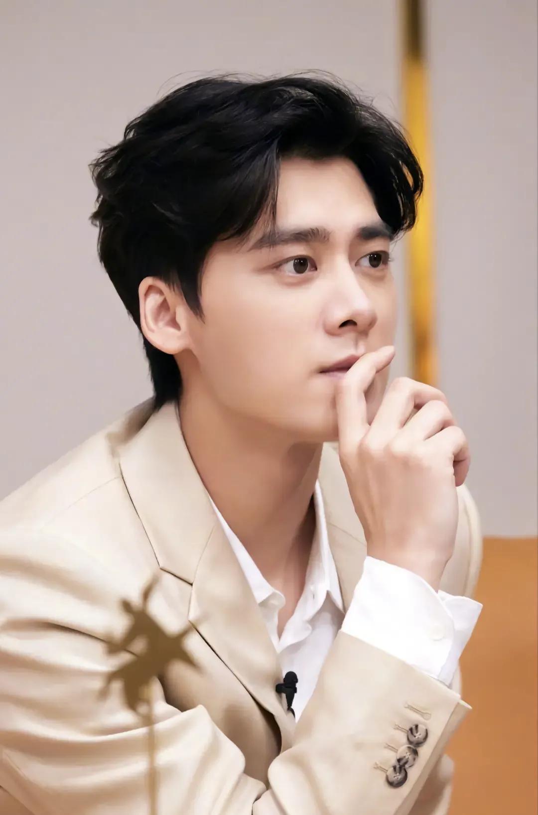 After eight years, it's time for Li Yifeng to say goodbye - iNEWS
