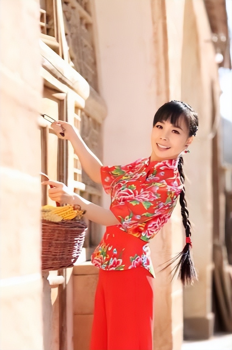 Singer Wang Erni: It is a great beauty to get rid of the dregs of the ...