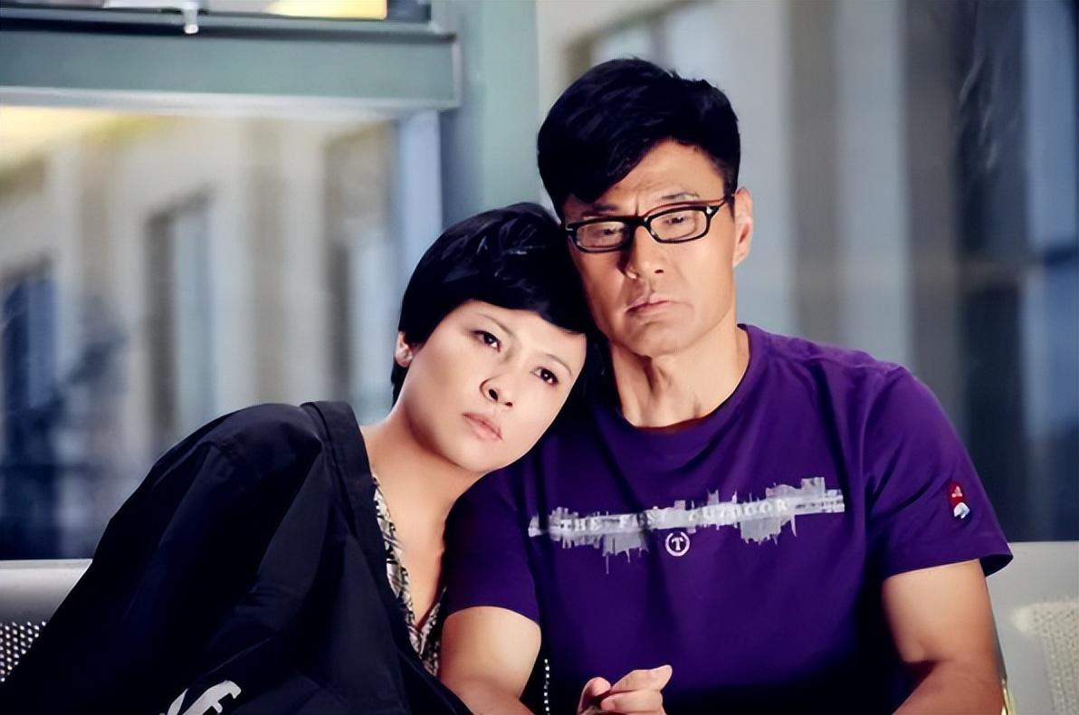 Yu Rongguang: Married for 35 years and 0 scandals, suddenly divorced at the age of 63, which is ...