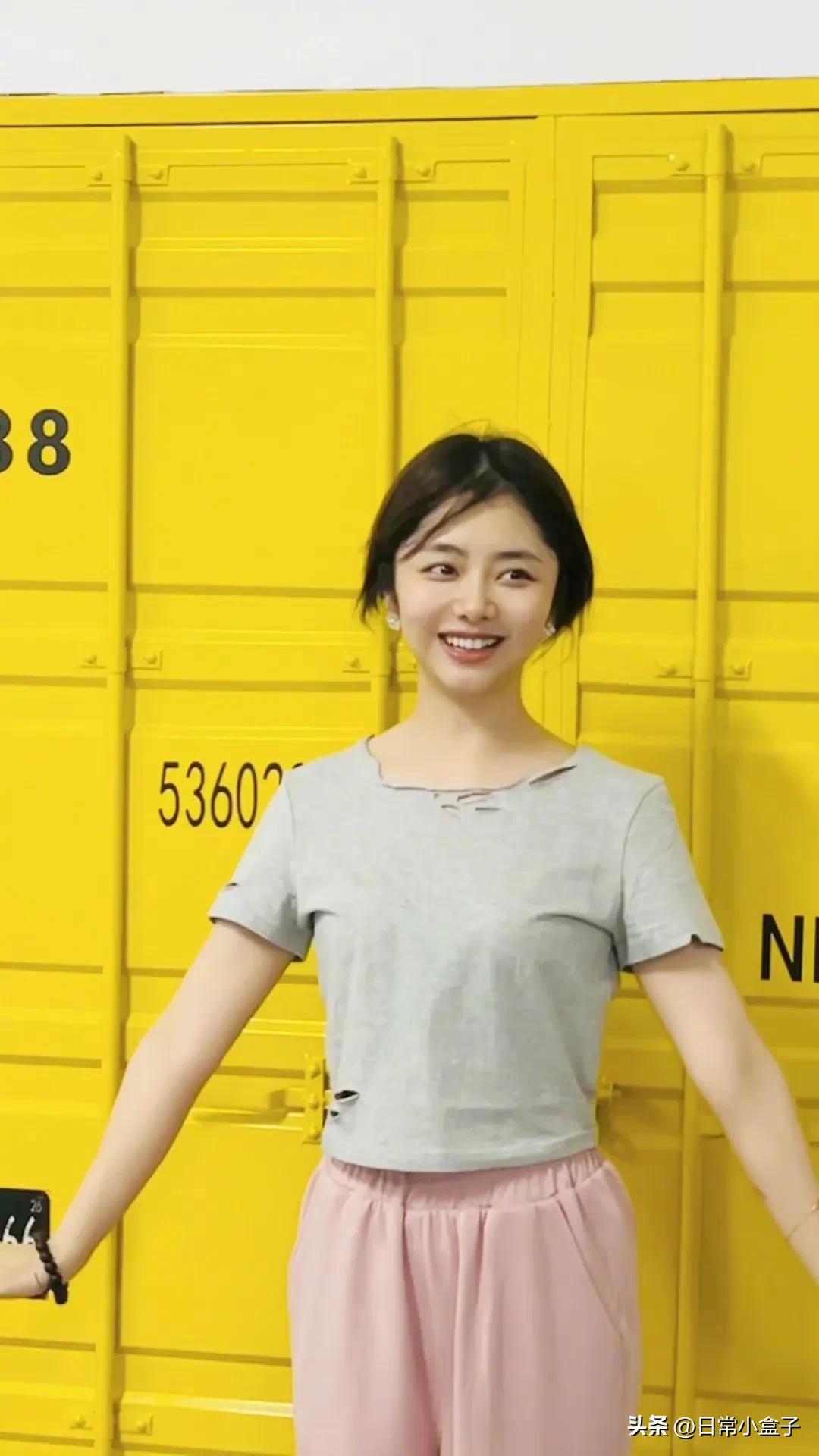 Tan Songyun's shocking exposure! Her multi-faceted charm is amazing ...