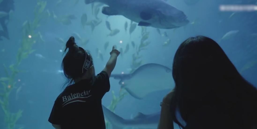 The family life of a Korean bodybuilder and muscular man, he spends 4 ...