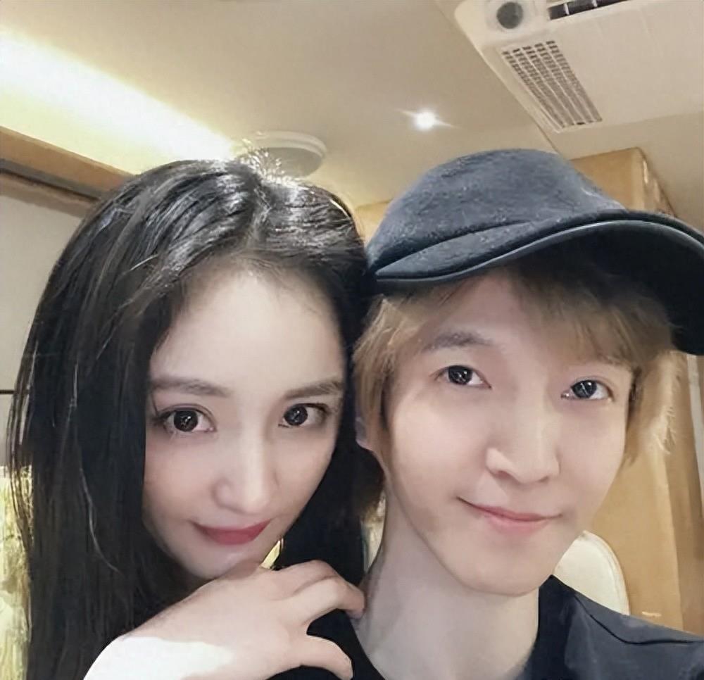 What Guo Jingming is talking about is not Yang Mi's skirt, but the ...