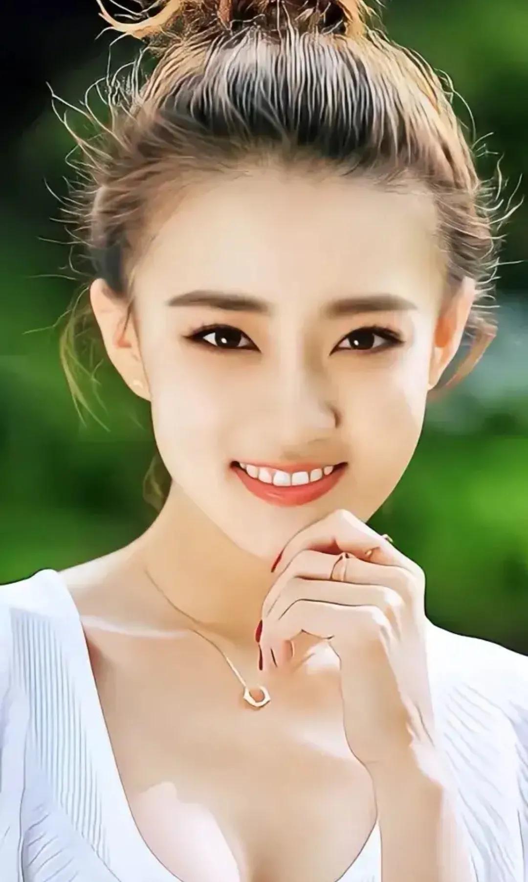 Xu Lu's stunning beauty (2) - iNEWS