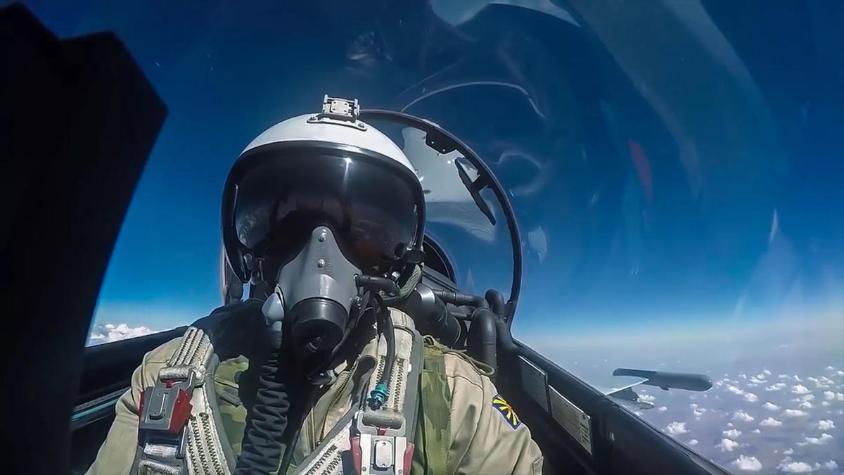 The Russian Air Force is overloaded, and the pilots attack 10 times a ...