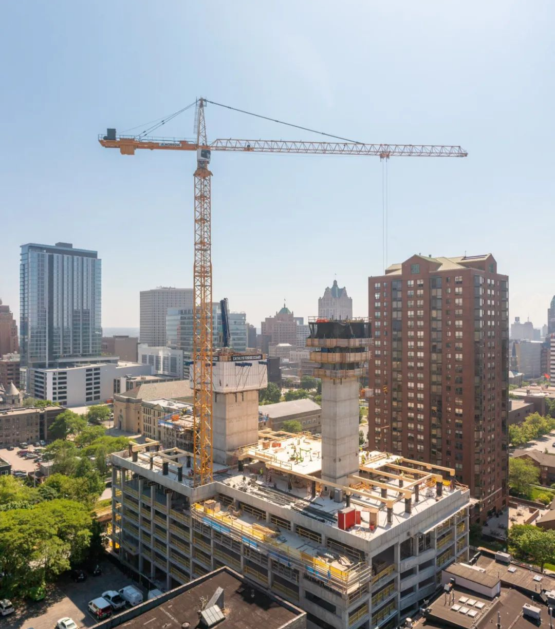 The world's tallest heavy wood building is born!25th-floor Ascent ...
