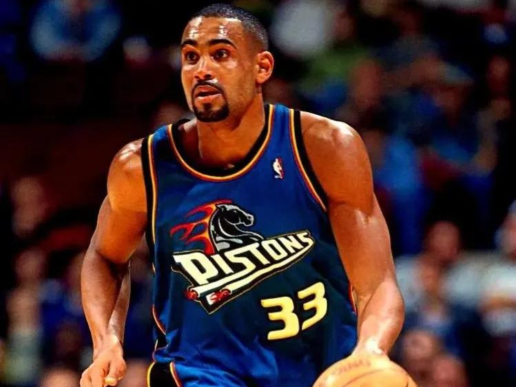 US media lists the 10 best players in the 1999-00 NBA season, who are ...