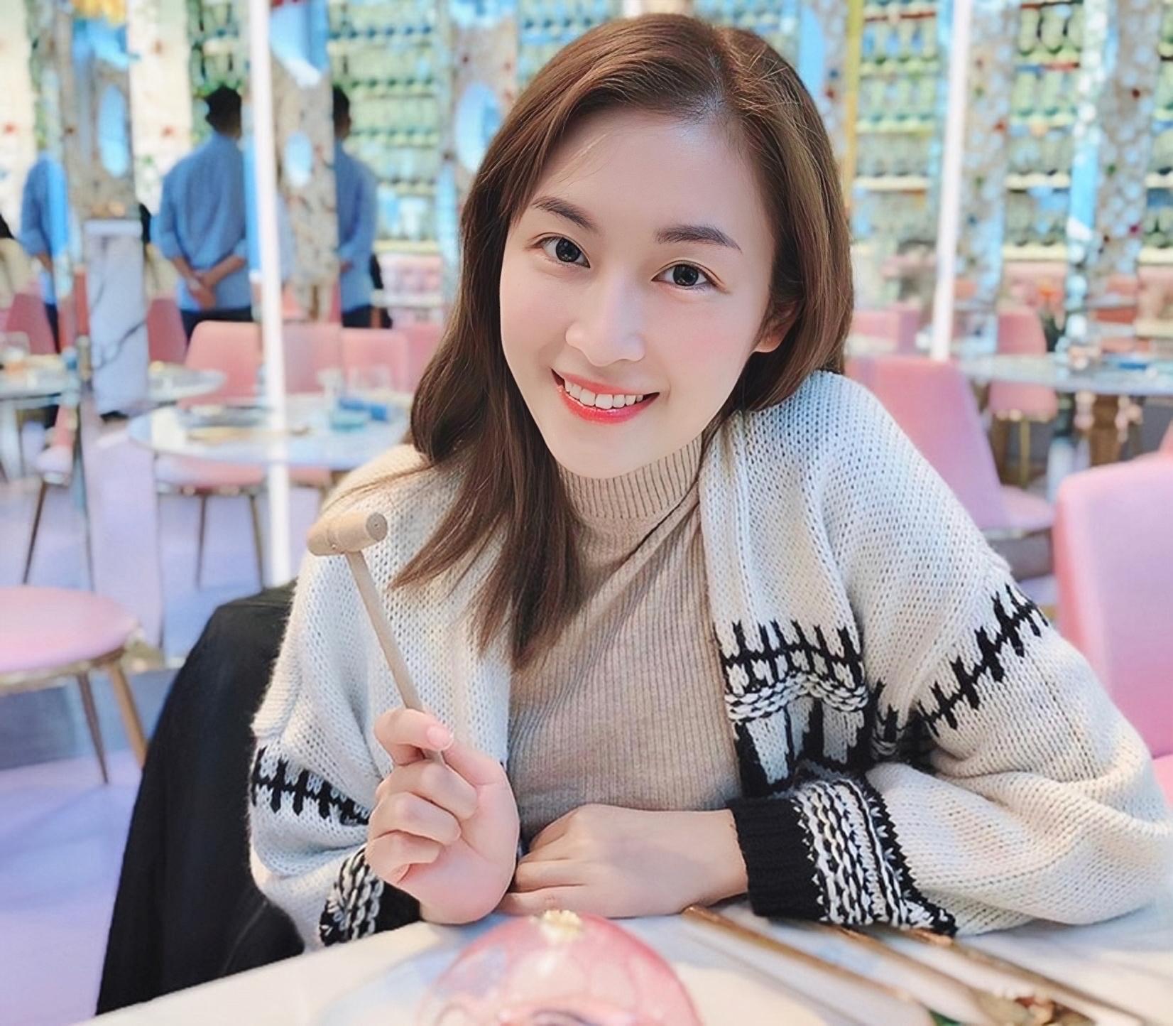 Congratulations!A former TVB actress secretly married her boyfriend outside the circle, and her ...