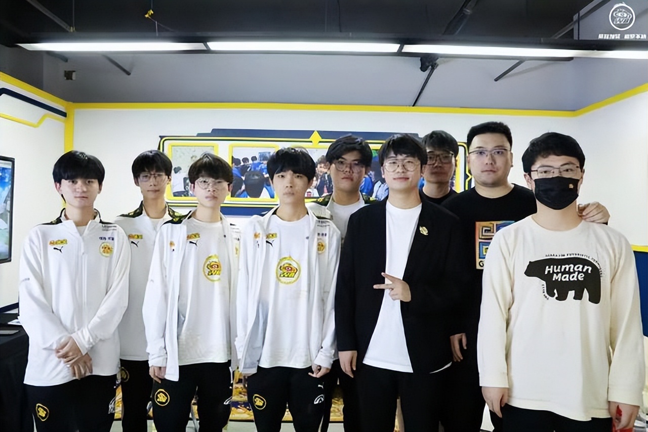 KPL Challenger Cup: GK2-0 defeated EDGM, completely disrupted Group B, and the first eliminated ...