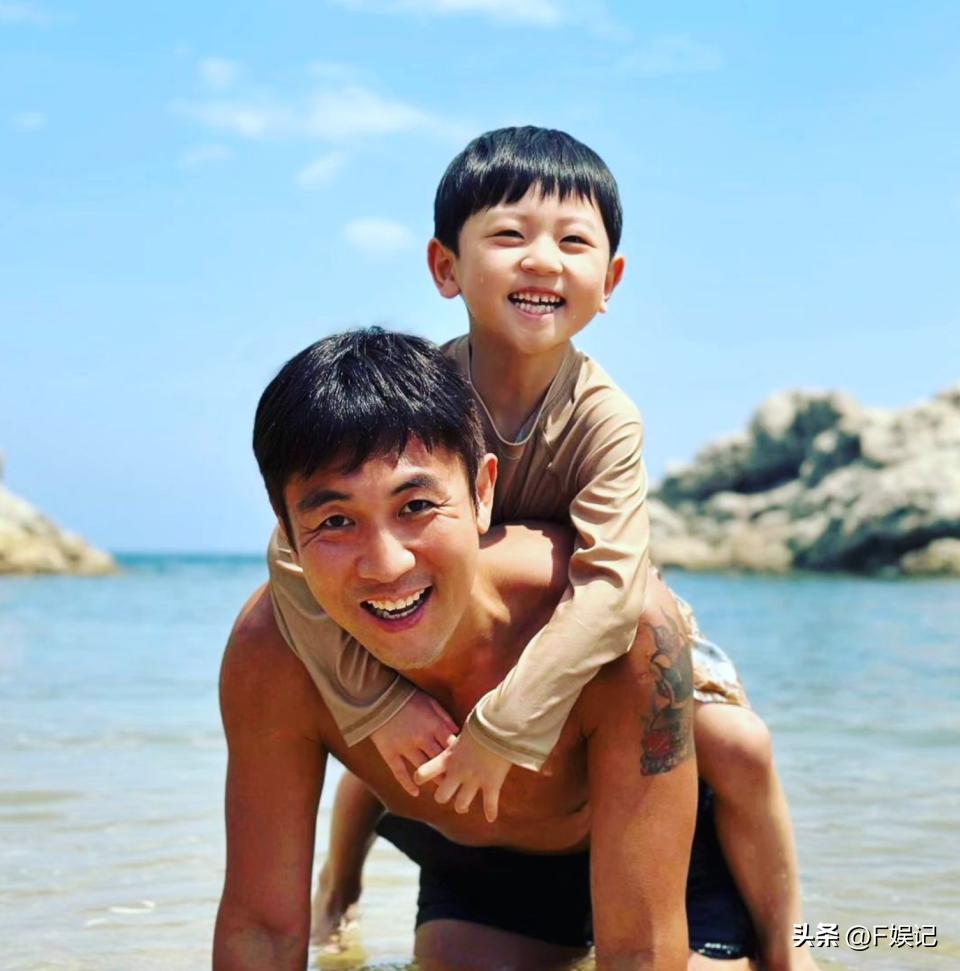 Tan Junyan's family celebrated their son's 6th birthday, and his father ...
