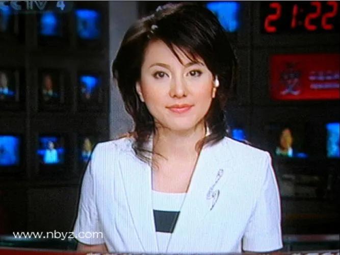 CCTV announcer Meng Tong - iNEWS