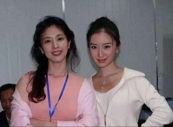 Liu Yifei's mother Liu Xiaoli: Two married and two divorced, single so far, more beautiful than ...