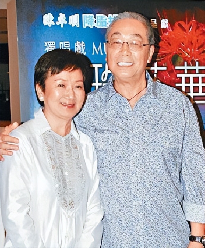 The 80-year-old widow of Zeng Jiang seldom shows up, her complexion is ruddy and her spirit is ...