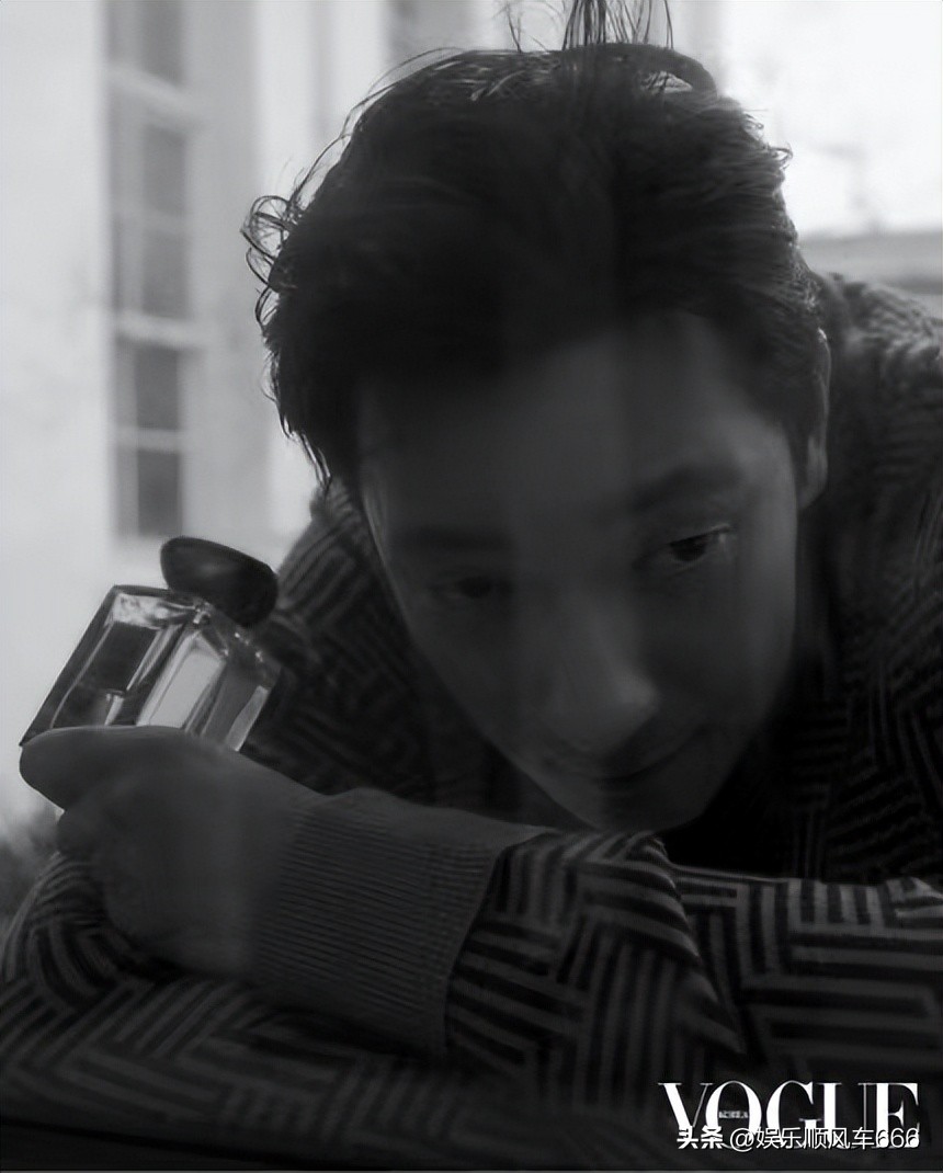 The villain professional, Sun Xijiu, came with a dark-style pictorial ...