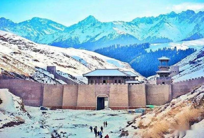 Two thousand years ago, Geng Gong lonely guarded Shule, forging the ...