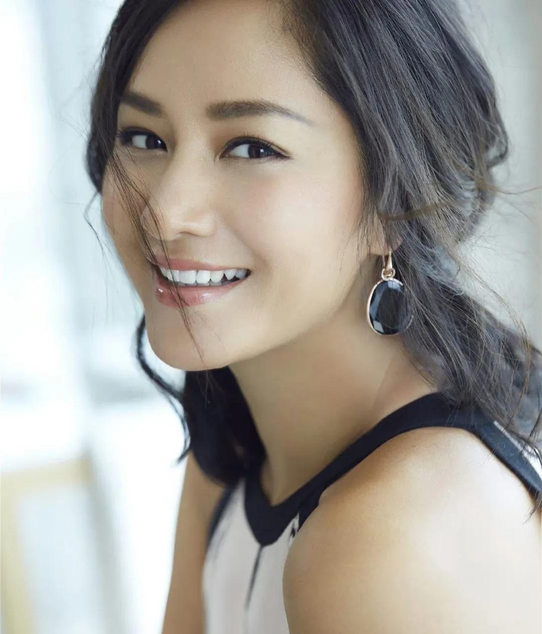 Hu Bing: Loved Qu Ying for 30 years, was urged to marry by his mother ...