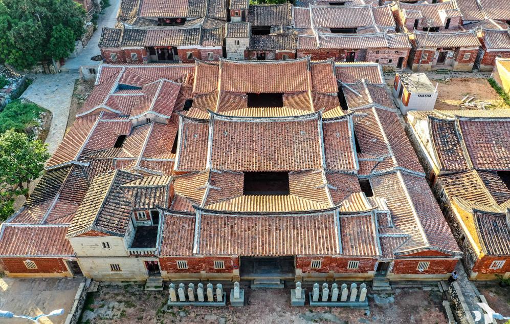 While the temples in southern Fujian undertake religious activities ...
