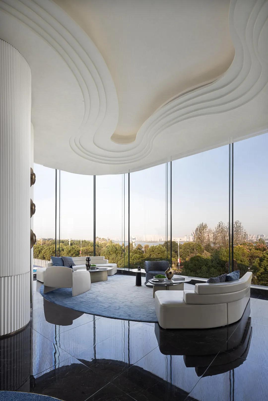 Quiet space experience, giving the senses an immersive experience - iNEWS