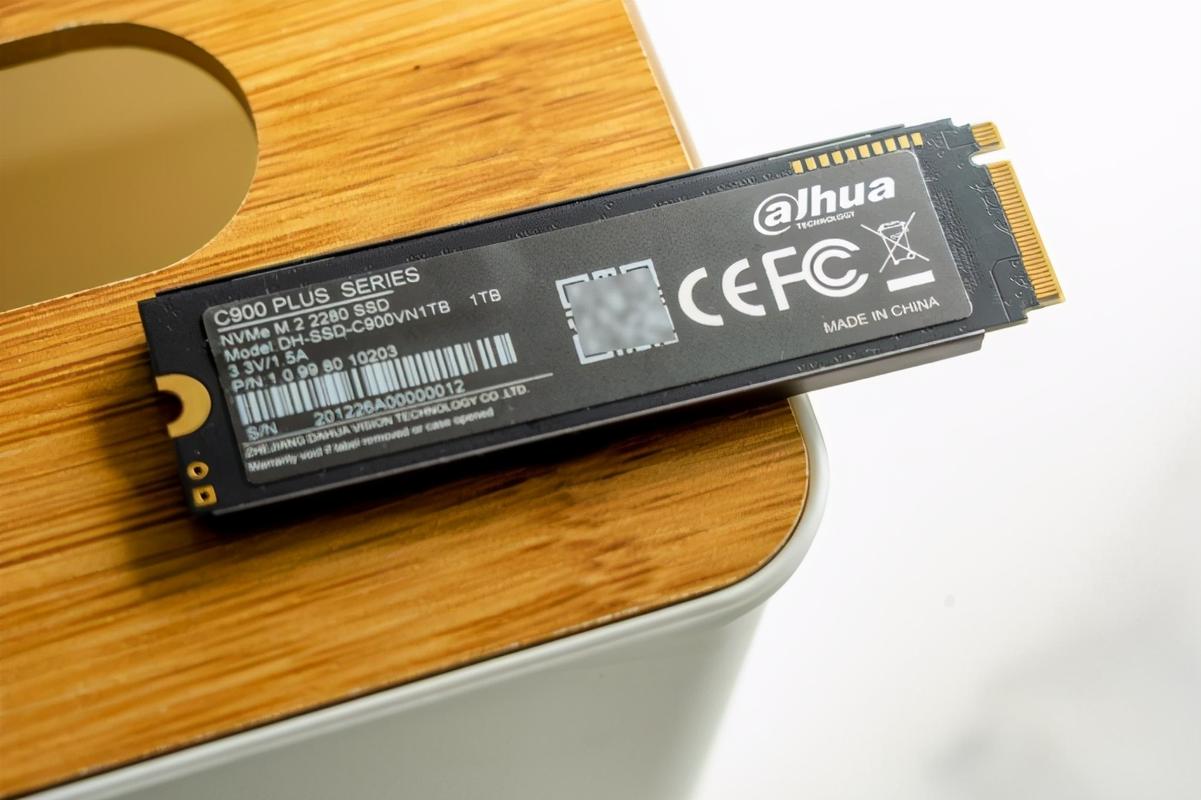 Mechanical Hard Drives vs. Solid State Drives: Choose Your Storage ...