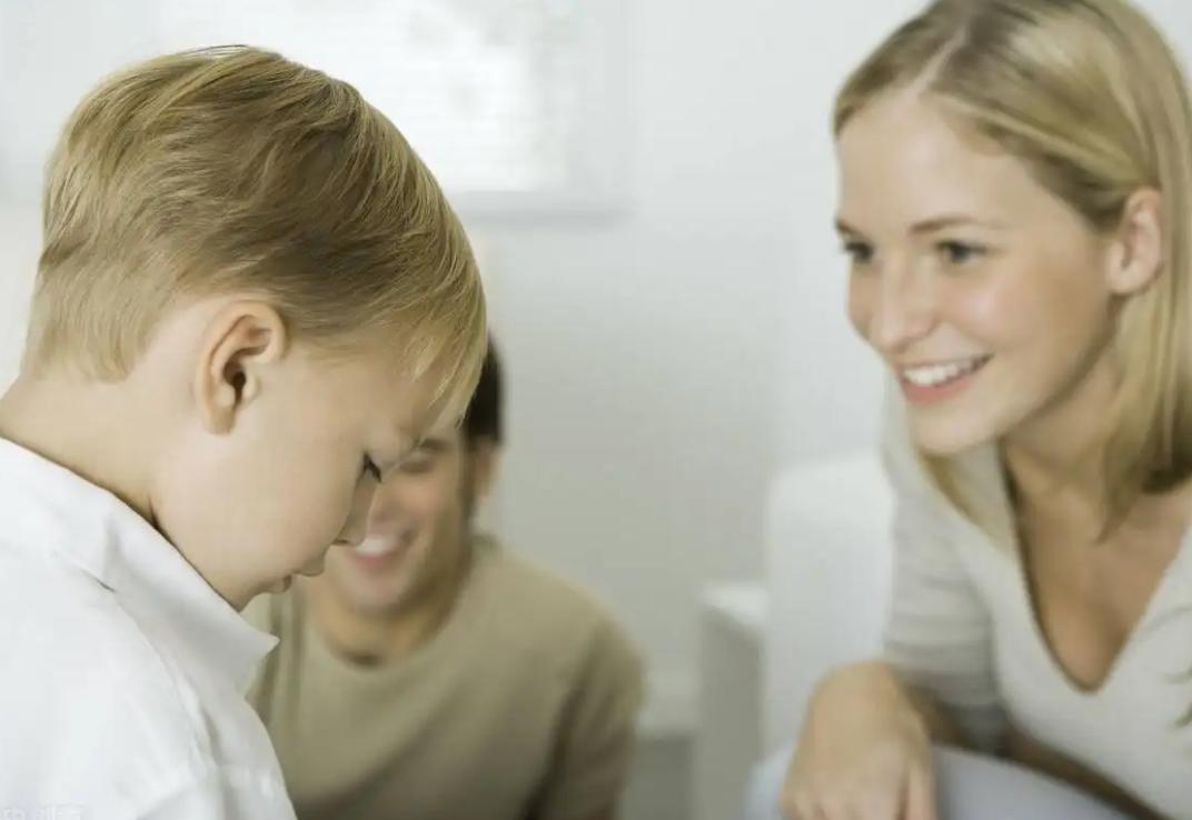 Children are timid and cowardly, and they are bullied everywhere when they go out. Parents ...