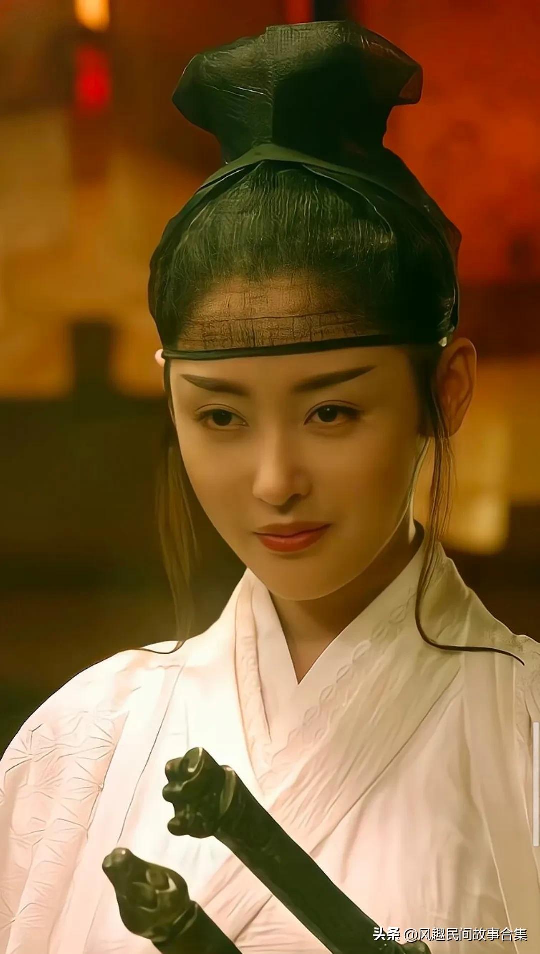 Zhang Tianai plays the role of Nangong Pushe, a knife in the snow, and ...