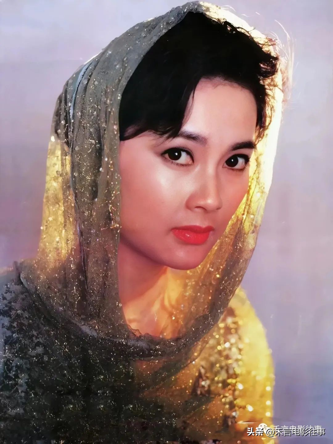 Tan Xiaoyan, Wang Luyao, Zhu Lin, and Tao Huimin have the same veil ...