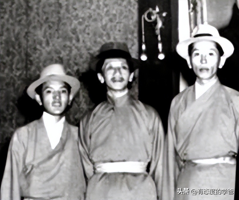 In 1959, the founding major general openly led his troops to rebel and ...