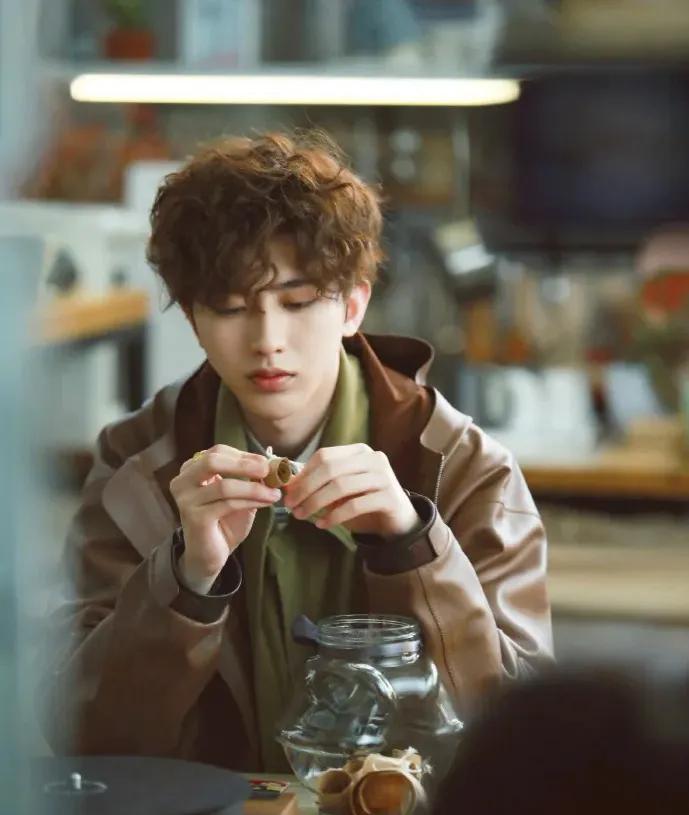 Let's run, it is suspected that due to the influence of the Cai Xukun incident, the program ...