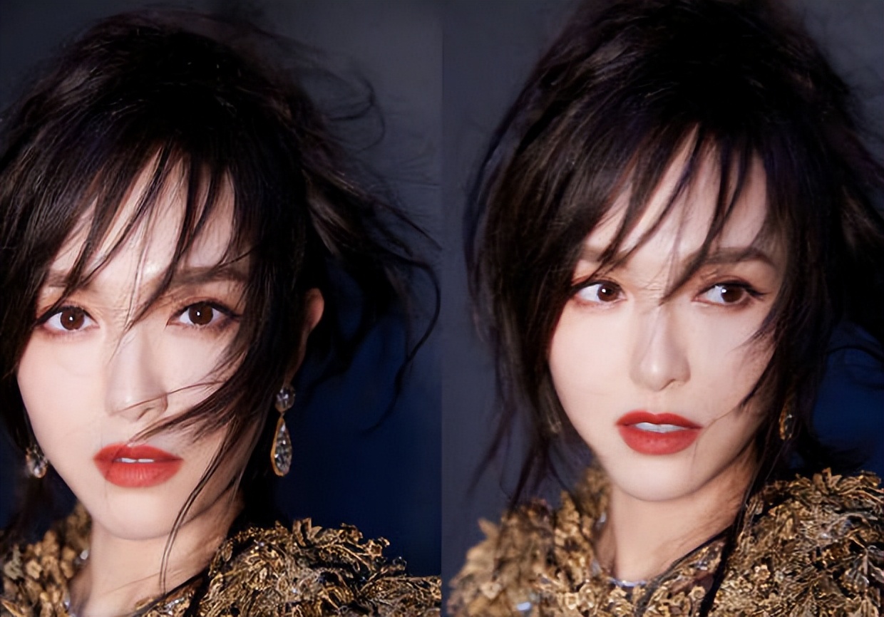 Tang Yan took pictures with her early autumn sweater, her elegant and ...