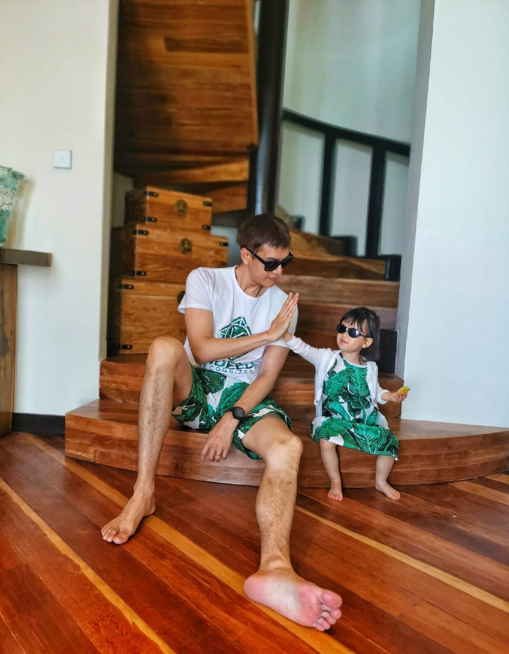 Jingchao Xiaoli Lin is a sister and brother in love, and they are ...