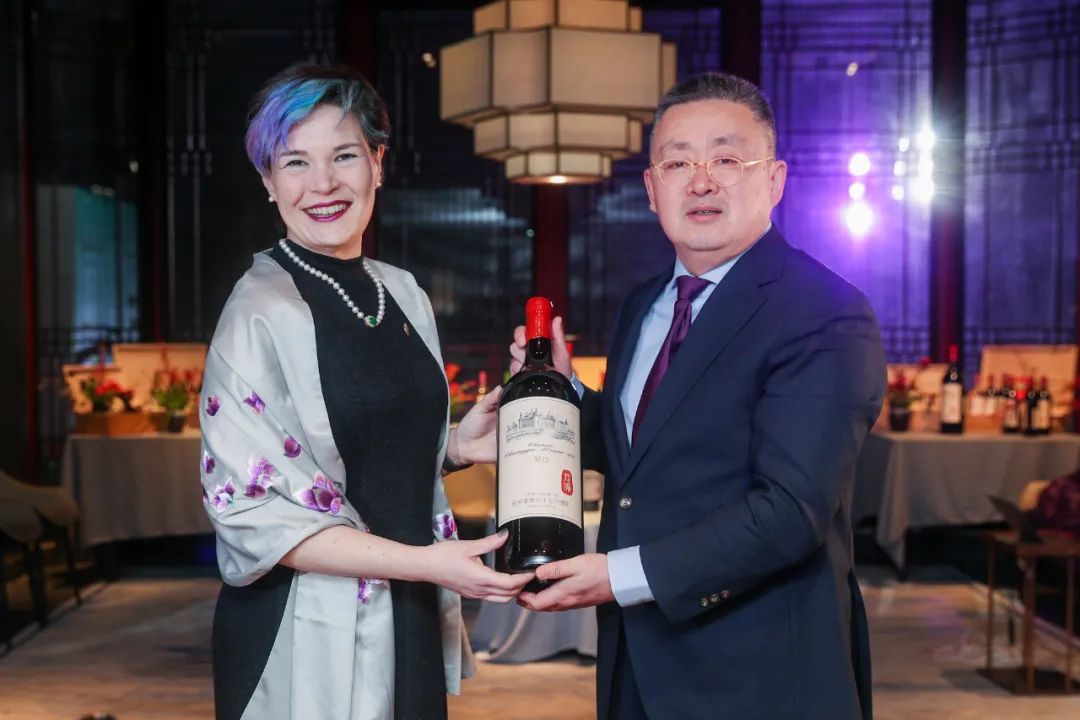Long Yu Chang Yu, shines Chinese light on the wine map of the world - iNEWS