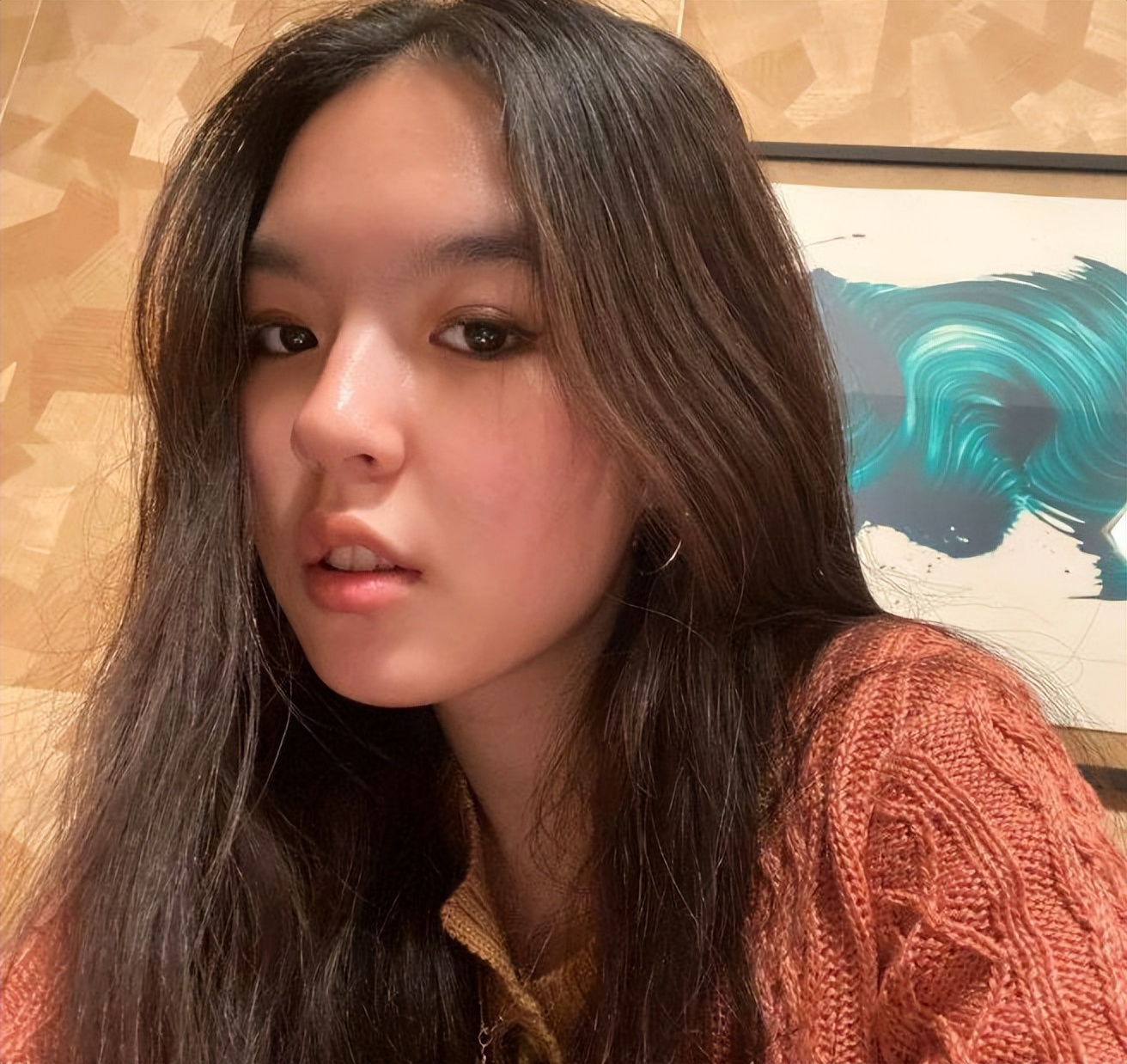 Li Yong's 21-year-old daughter returns to China for development ...