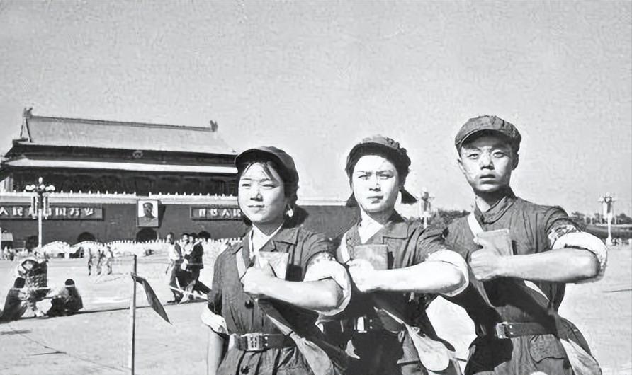 The Red Guards are not a unified organization, what groups are there ...