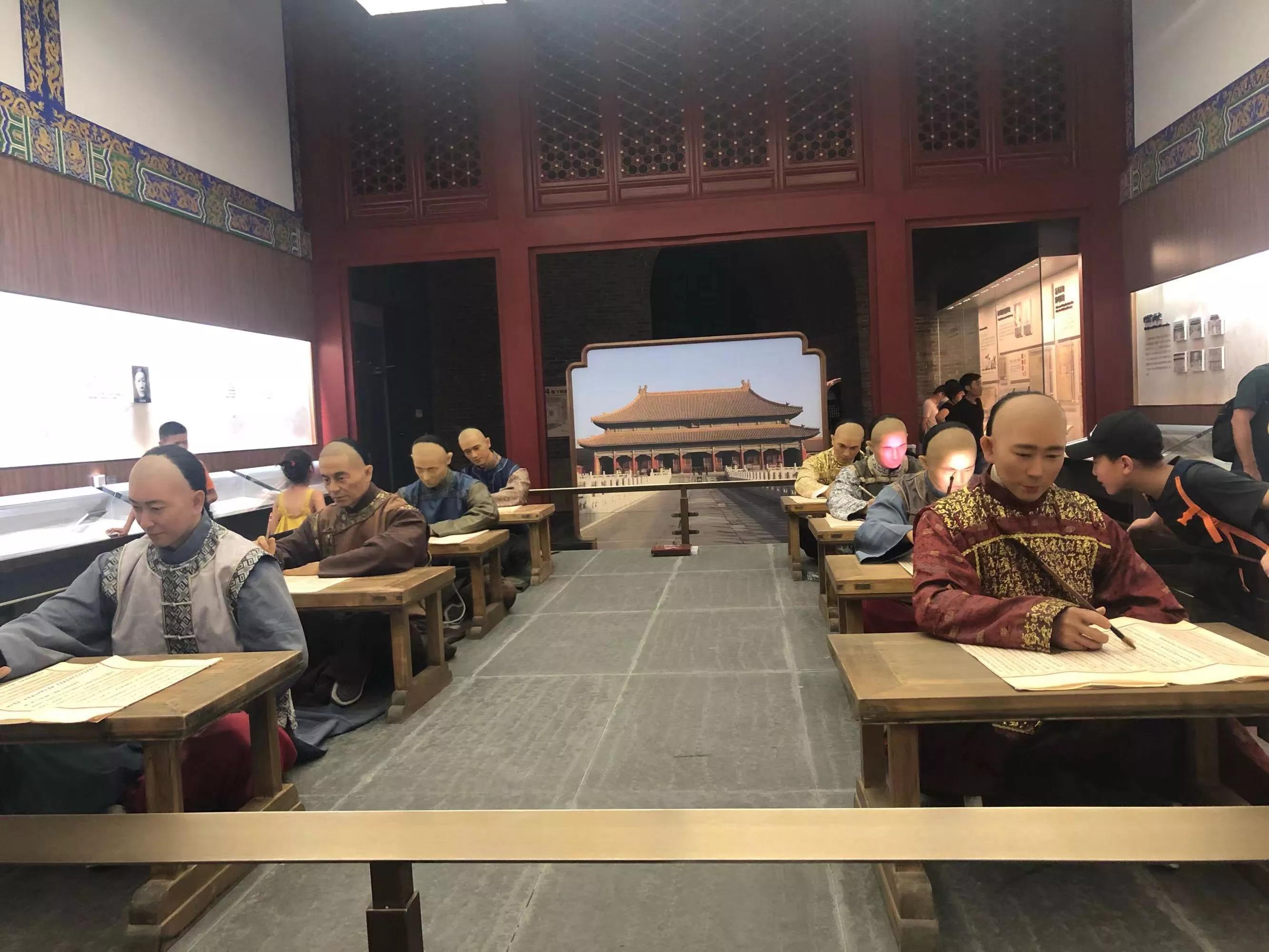 Song Taizu presided over the palace examination, and the wrestling ...