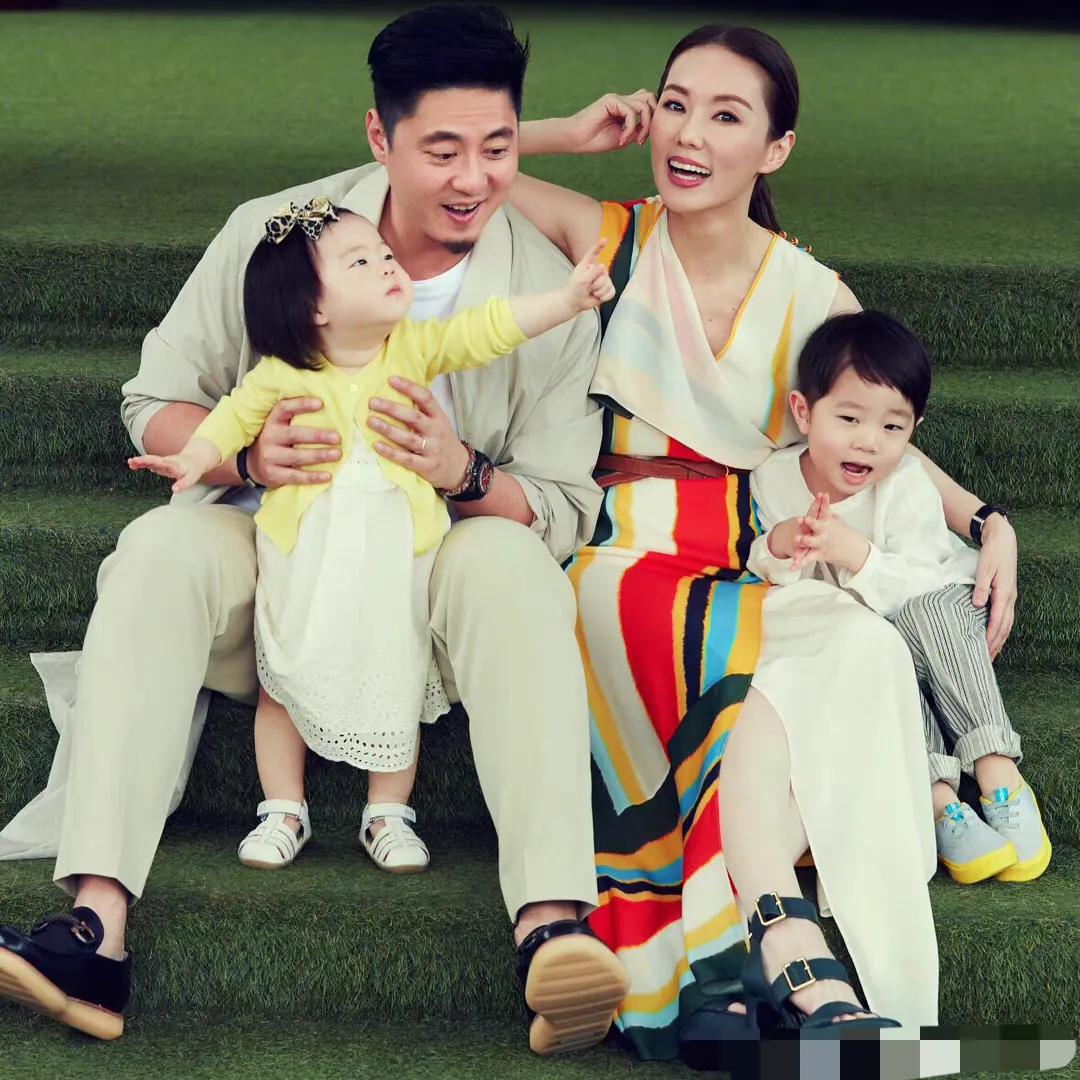 Singapore's five beauties, He Xiangu and Peony Fairy's childhood ...