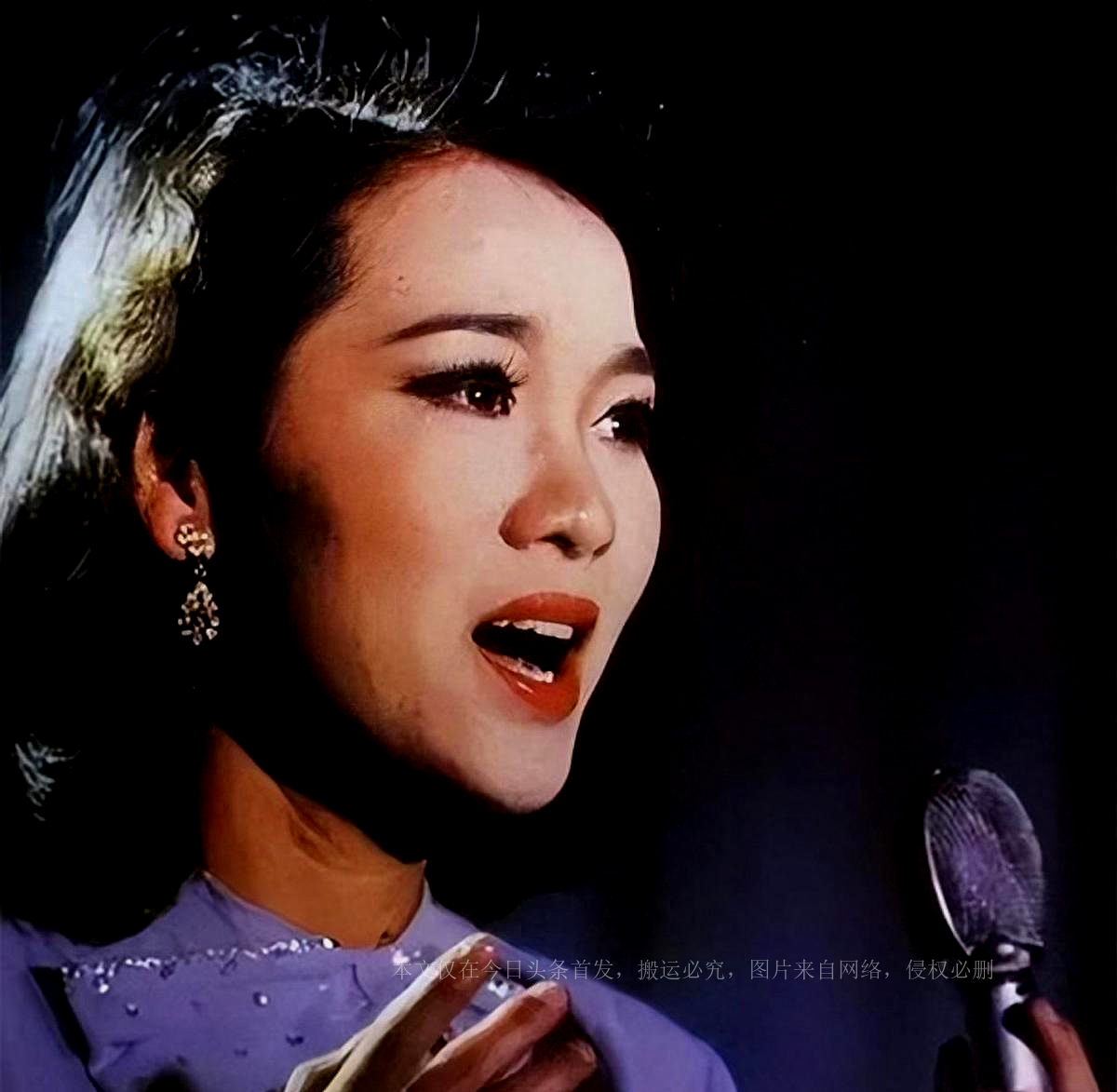 In 1983, she became popular overnight with the Spring Festival Gala ...