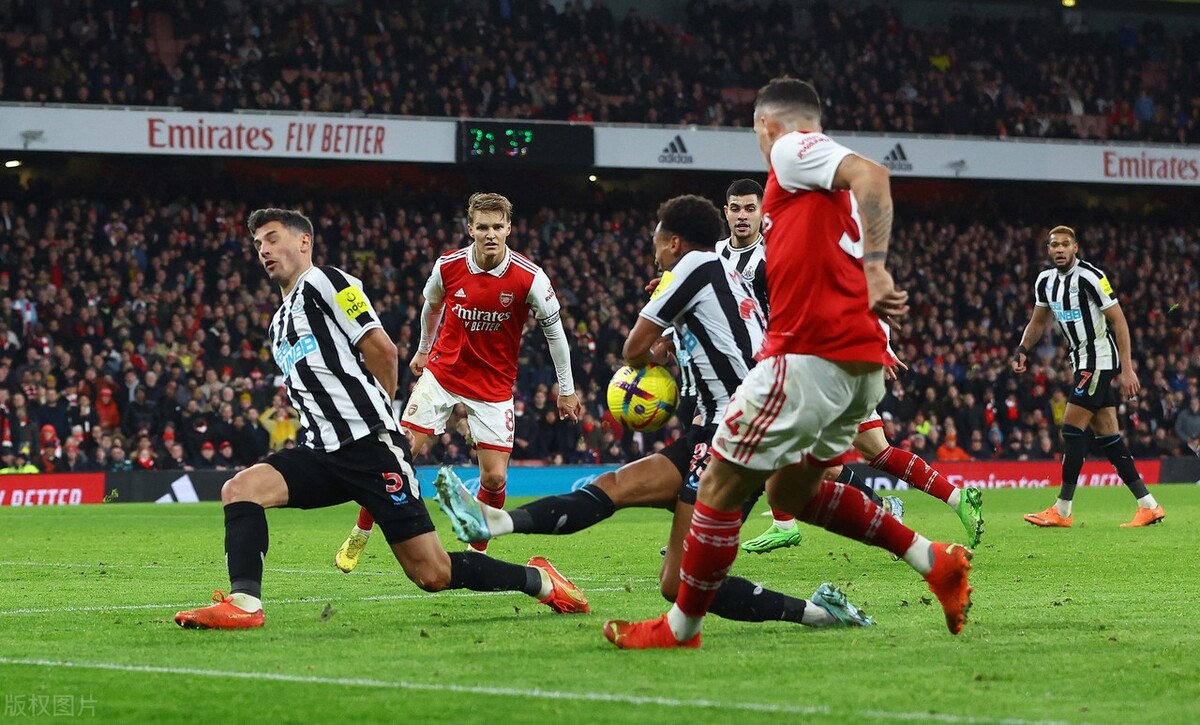 Arsenal drew 0-0 with Newcastle at home, two penalty kicks were missed ...