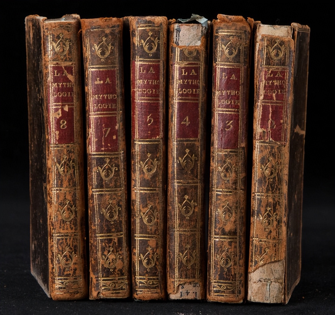 What are the unique aspects of the way European books were produced and ...