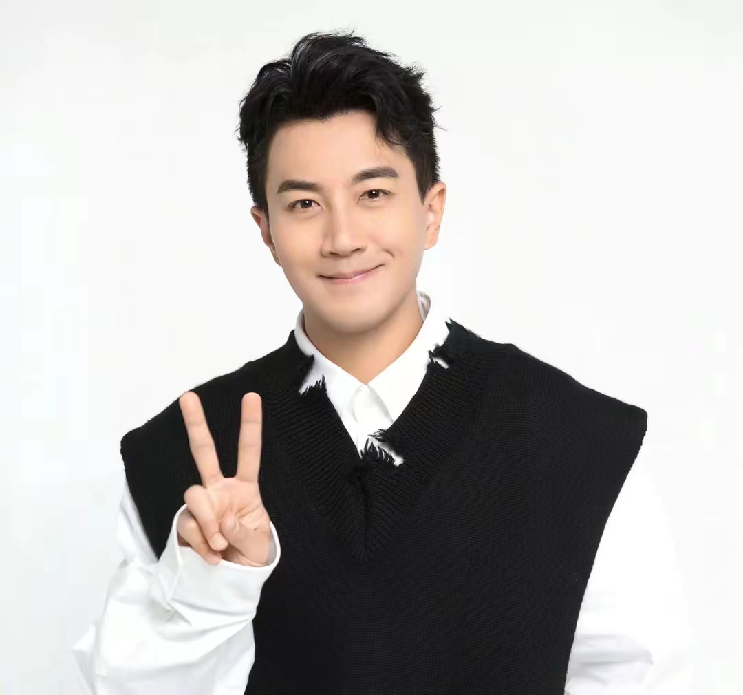 Congratulations!Hawick Lau officially announced his relationship with ...