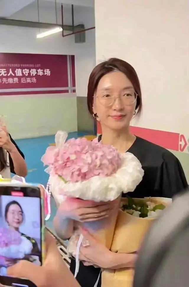 The 37-year-old Jiang Shuying's bare-faced photos were exposed and scared the whole Internet. I ...