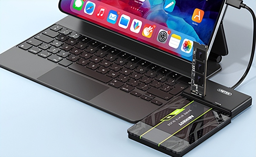 10Gbps total bandwidth, SATA + M.2 NVMe dual-disk read at the same time ...