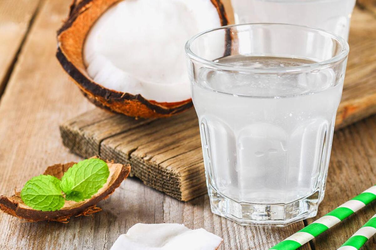 Coconut water: a nutritional bottle for cooling off in summer? - iMedia