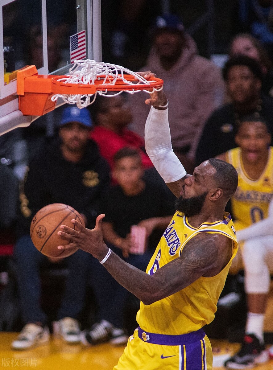 Messi and James on and off the field - iNEWS