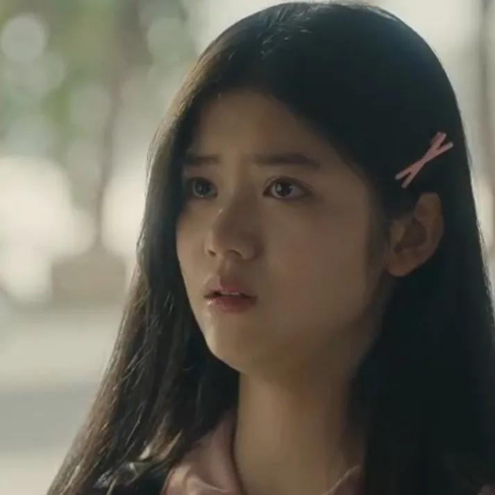 Xia Fan in "The Days of Chasing Light" - iNEWS