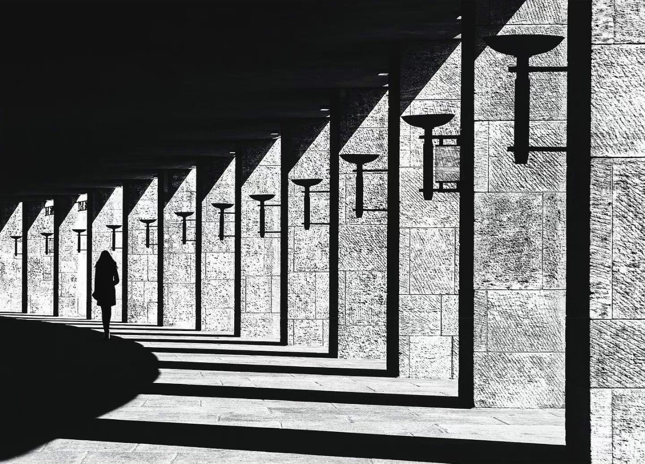 "Framing" in street photography - iNEWS