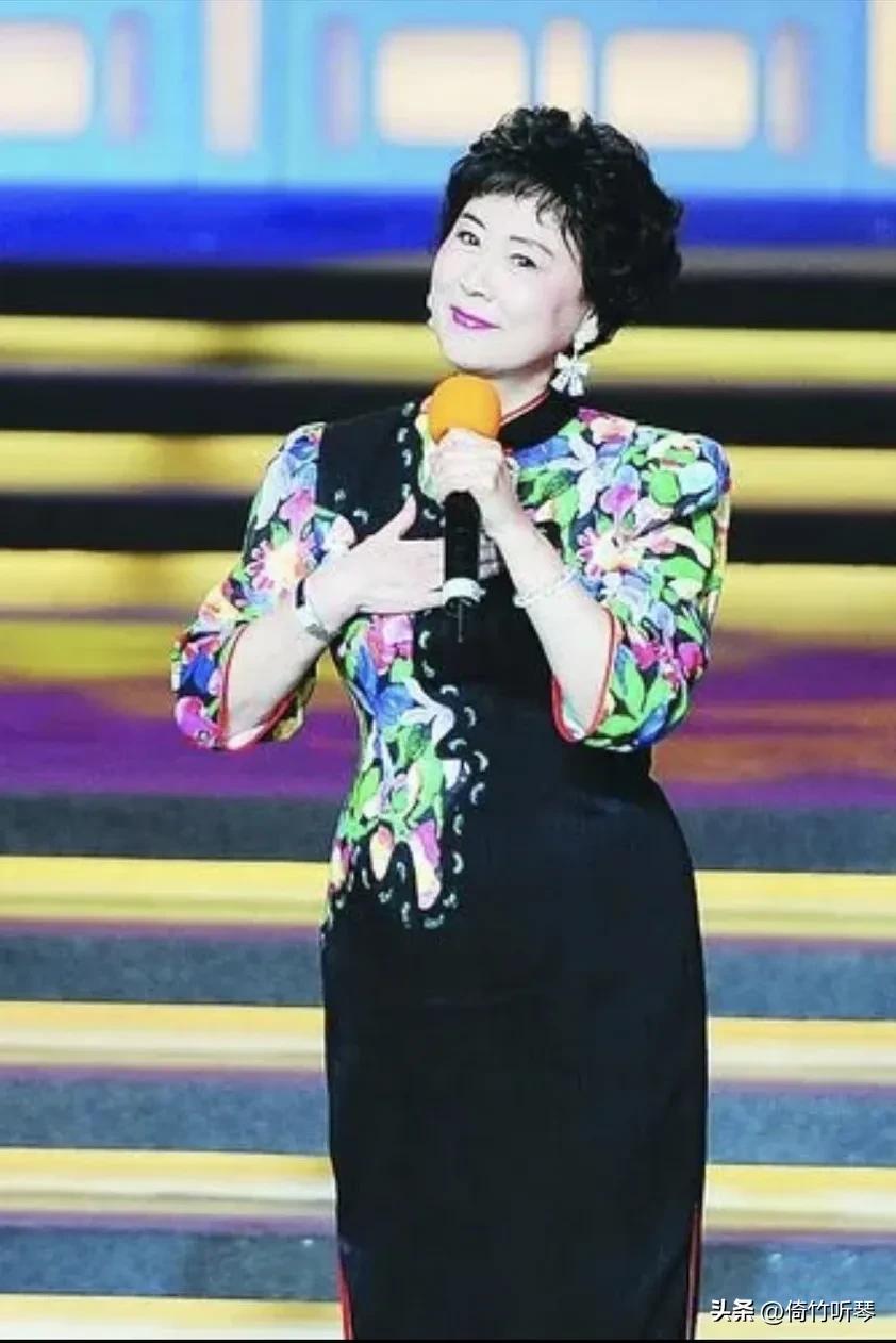 Yuan Shihai commented on the model operas and the performances of Qian ...