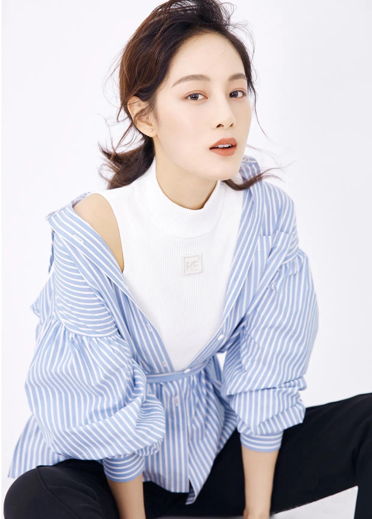 Zhao Yuanyuan: Pure and beautiful, beautiful and agile, full of charm ...