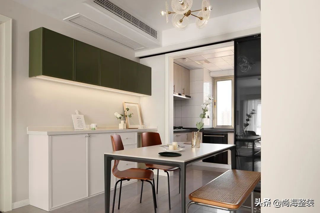 126㎡ light retro fashionable home, four people also want to make ...