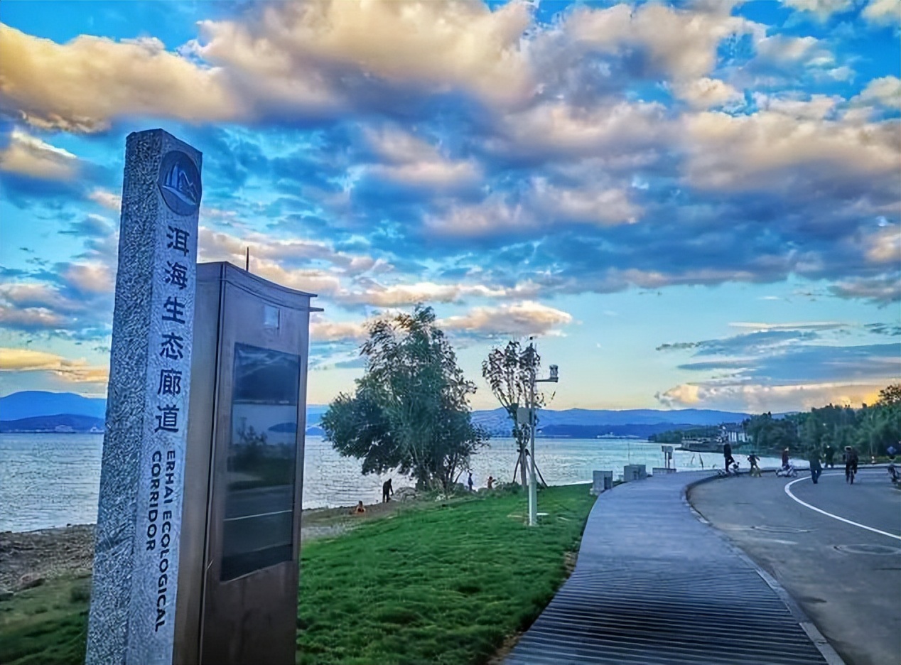 Feel the wind in fate, how to play in Erhai Lake - iNEWS