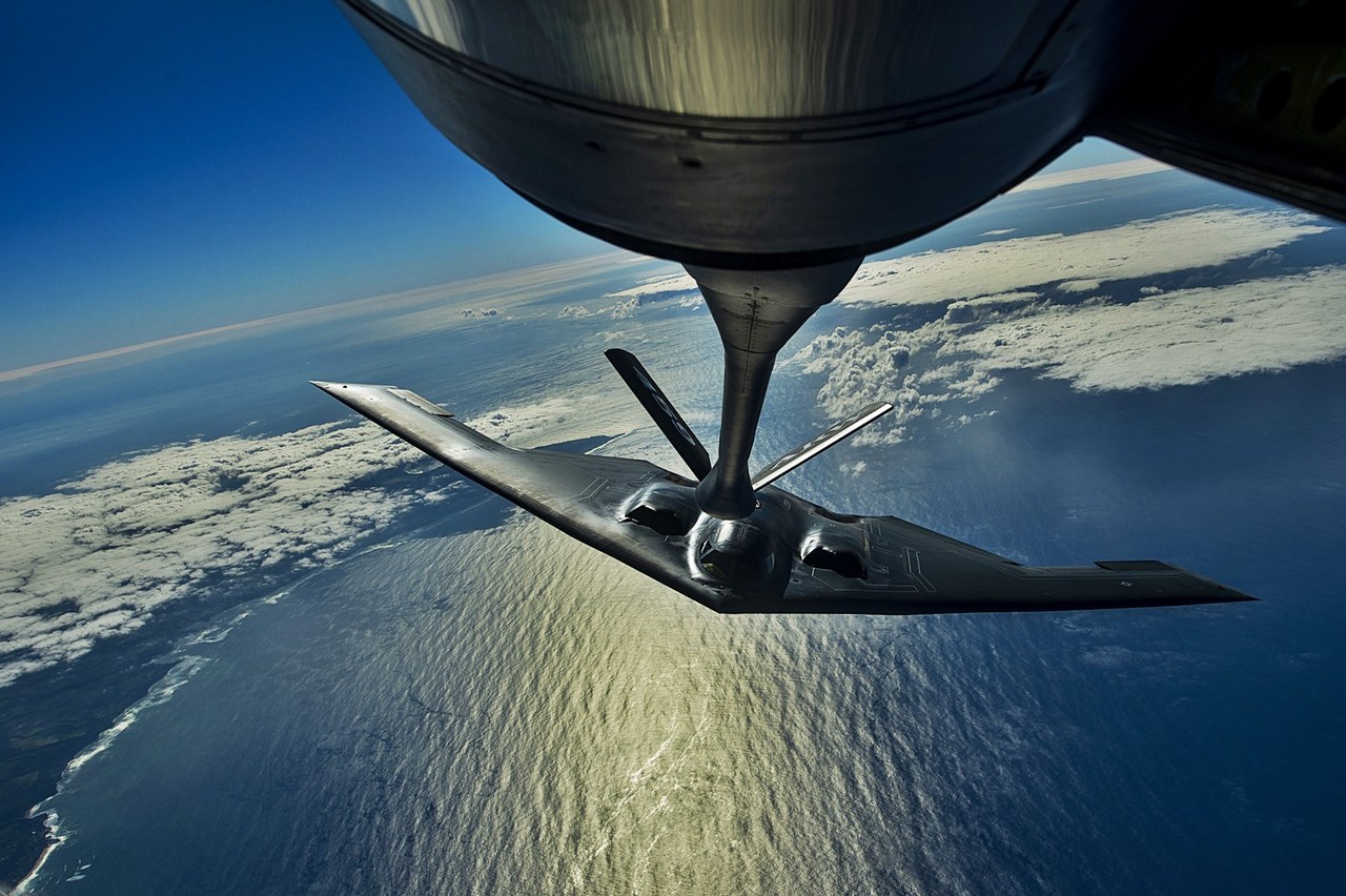 How terrifying is the B2 bomber? Long-distance raid of 55,000 ...